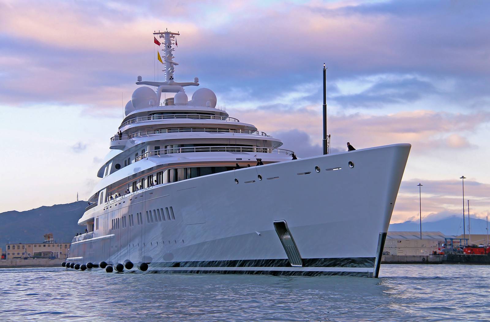 Azzam The Largest Yacht In The World The Howorths The Howorths Azzam The Largest Yacht In The World The Howorths The Howorths