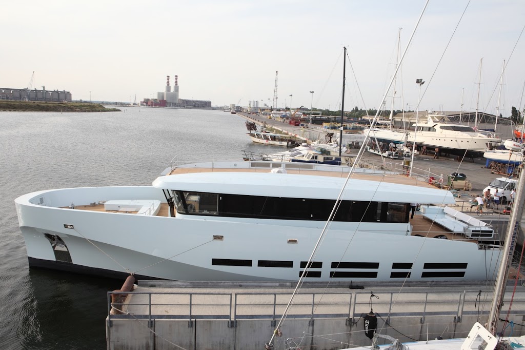 We Test Drive the New Wally Ace 26 Metre Motoryacht - The Howorths ...