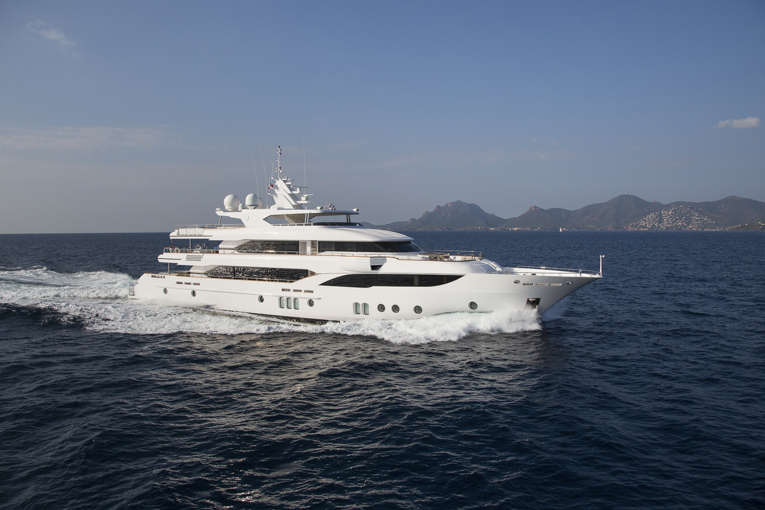 Majesty 155 named Best Asian Built Yacht - The Howorths | The Howorths